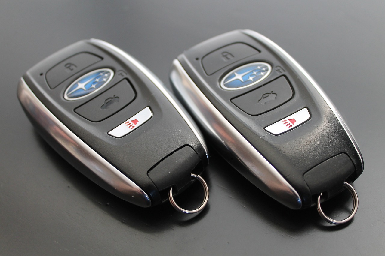 6 Different Car Key Types You Must Know | Call Us 056-215-1179